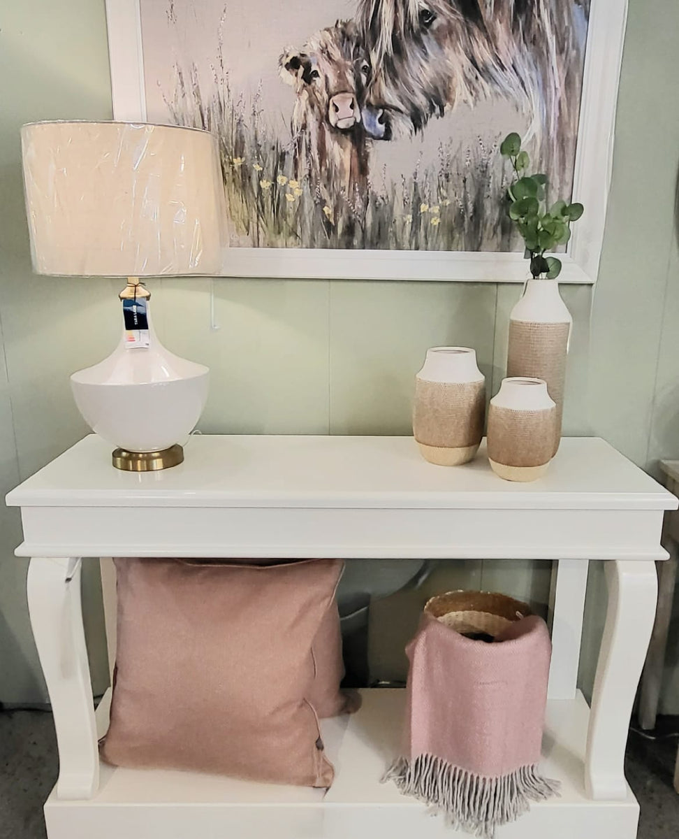 Scroll Console Table Ivory – The King Oak